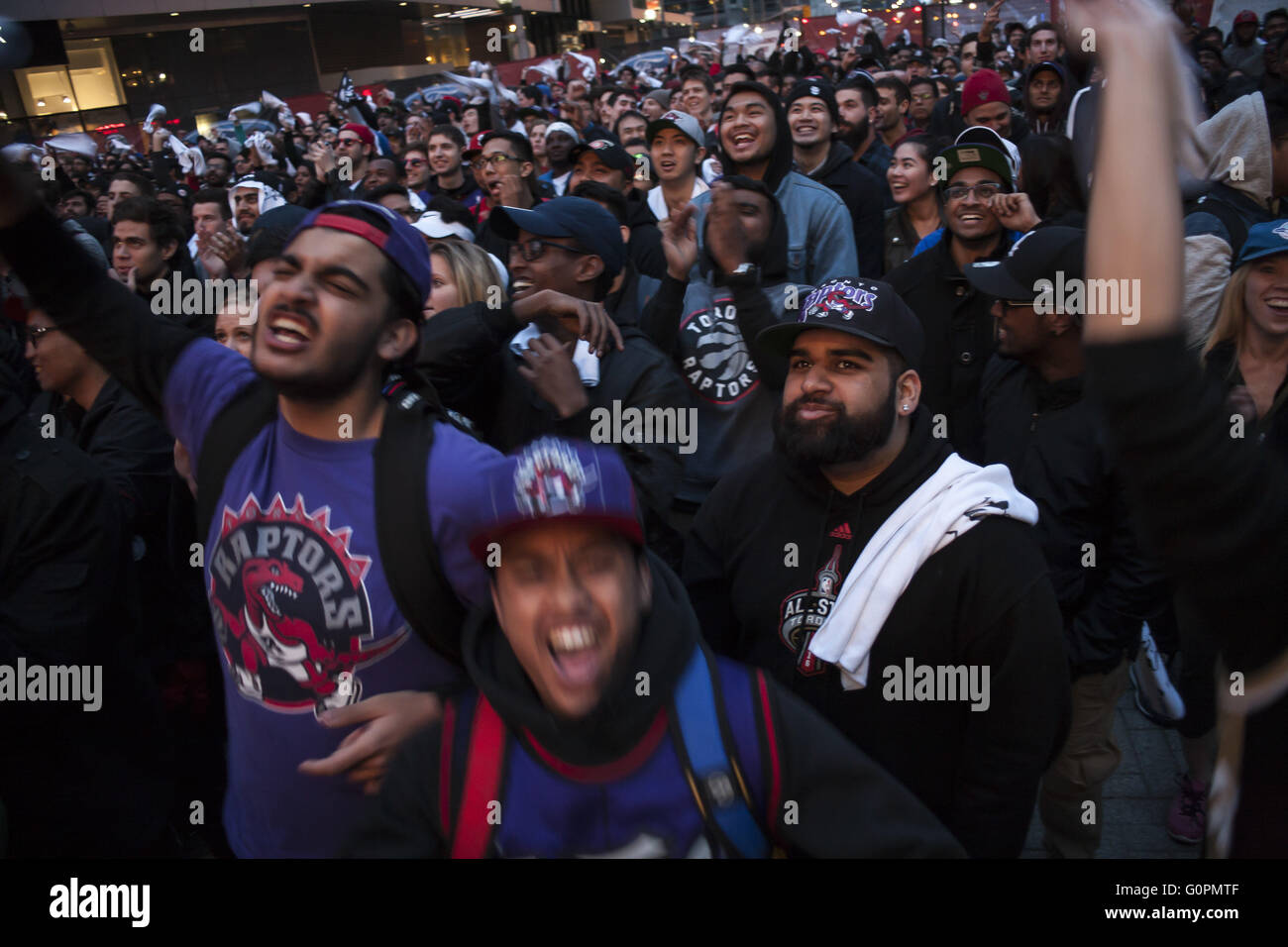 Toronto Raptors Fans High Resolution Stock Photography and Images - Alamy