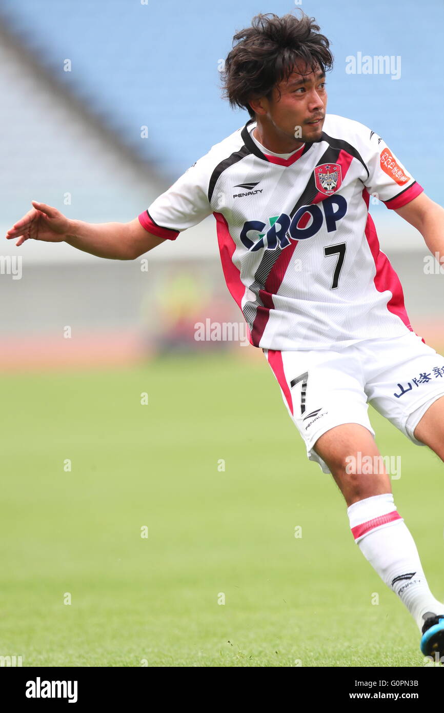 Nissan Stadium, Kanagawa, Japan. 3rd May, 2016. Daisuke Ito (Fagiano), MAY 3, 2016 - Football ...