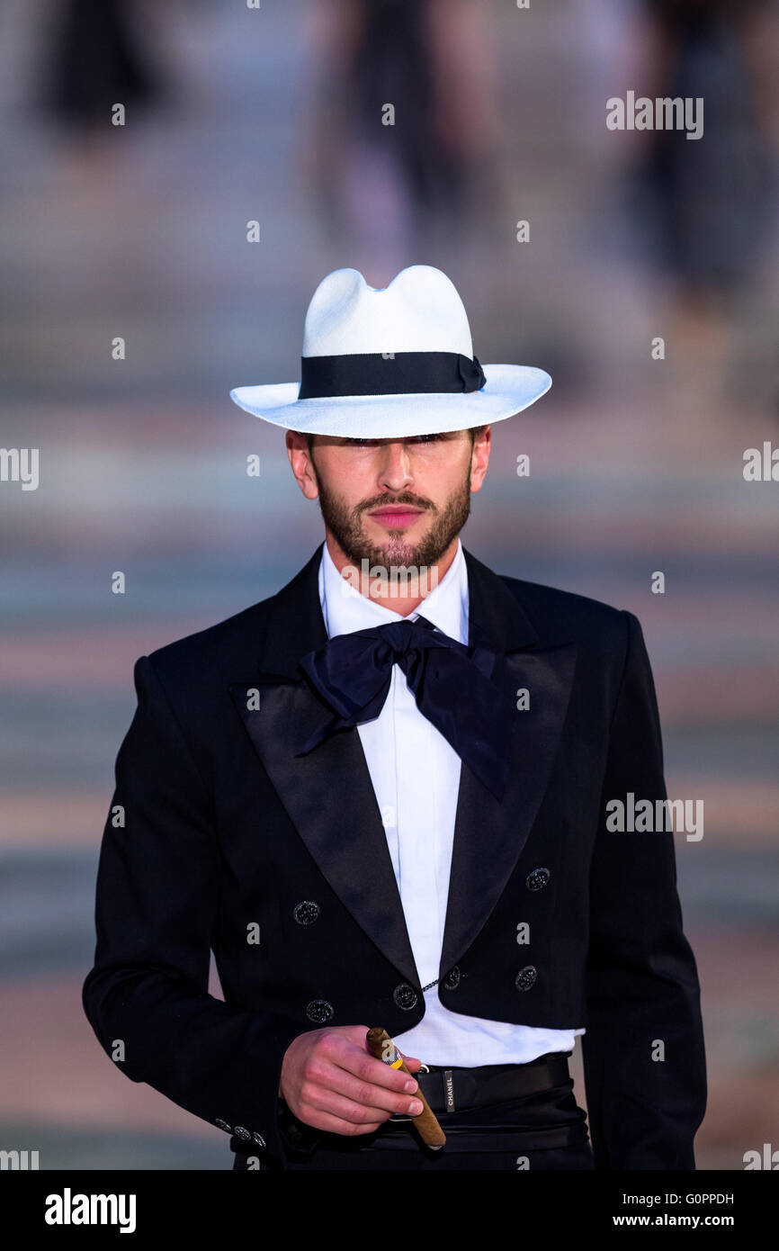 Havana, Cuba. 3rd May, 2016. A Model debuts Karl Lagerfeld's "Cruise ...