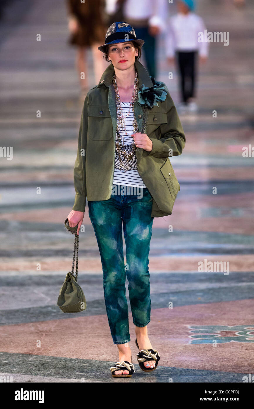 Havana, Cuba. 3rd May, 2016. Models debut Karl Lagerfeld's "Cruise ...