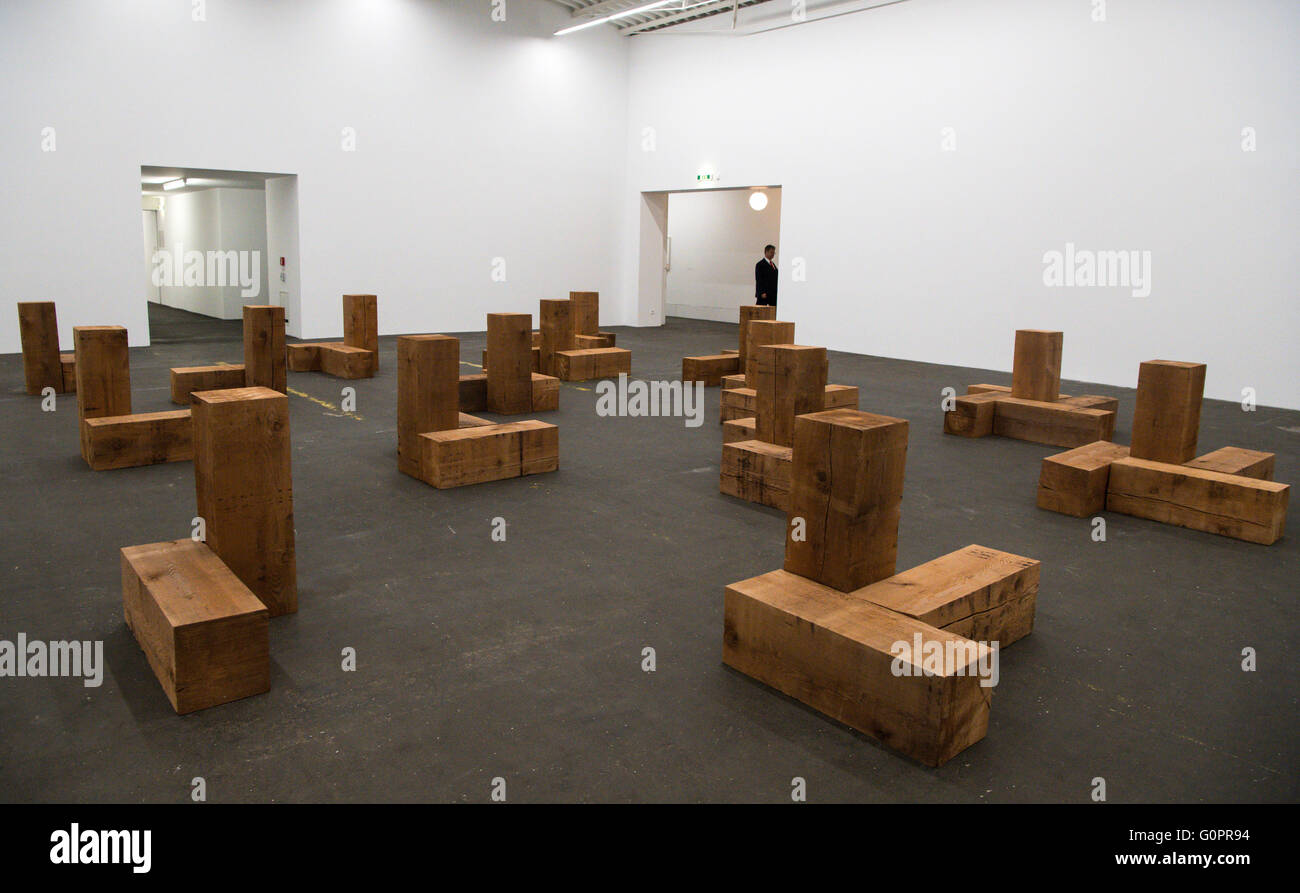 Uncarved blocks hi-res stock photography and images - Alamy