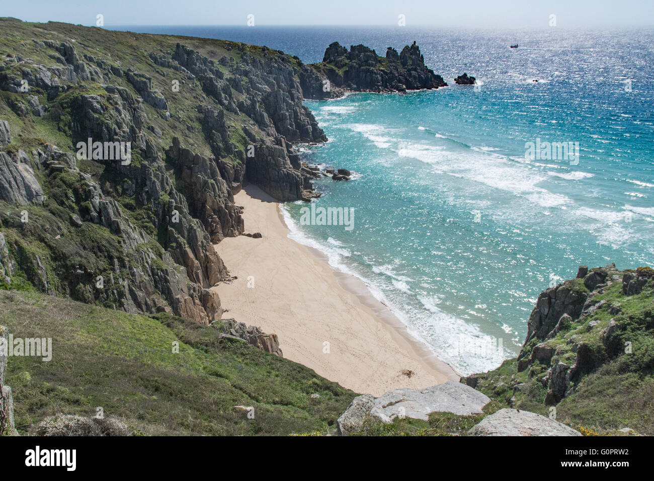 Treen, Cornwall, UK. 4th May 2016. UK Weather. Temperatures continue to ...