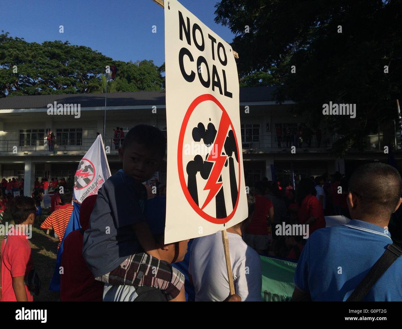 Batangas City, Philippines. 04th May, 2016. Thousands of environment ...