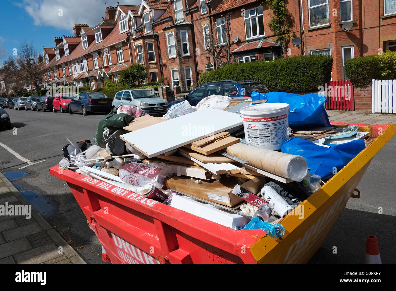 Skip rubbish container hi-res stock photography and images - Alamy