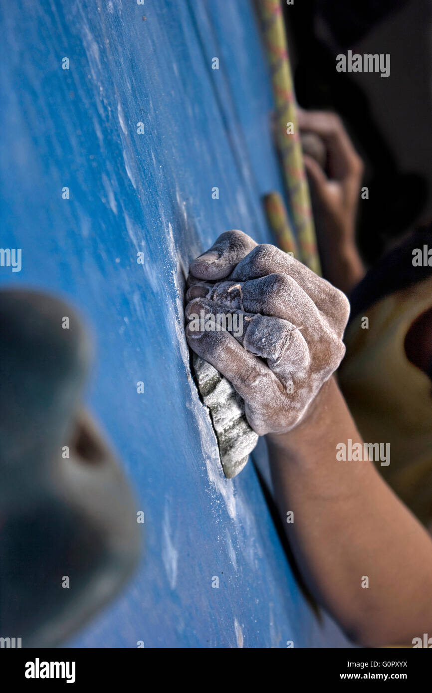 Hand of climber hi-res stock photography and images - Alamy