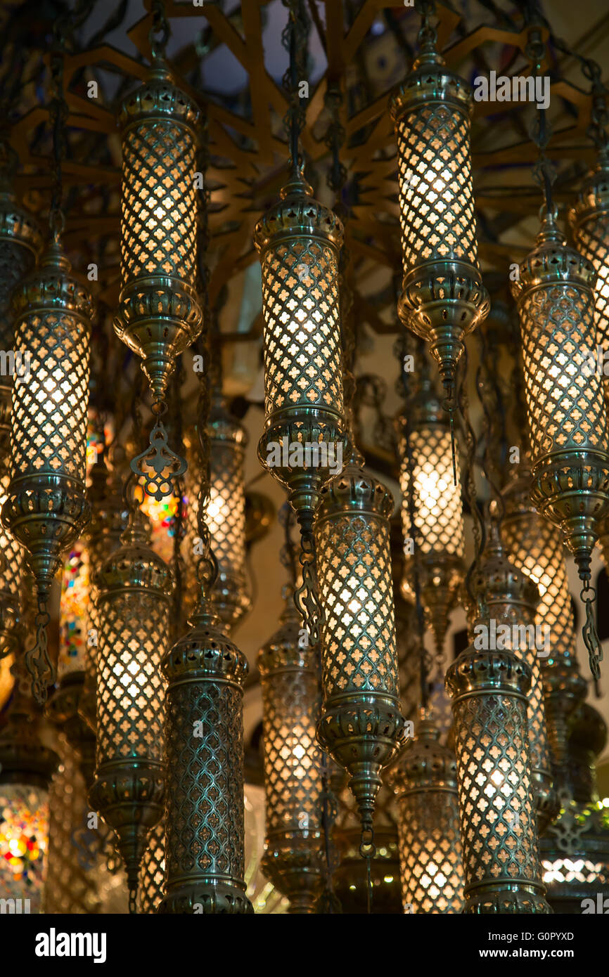 Traditional turkish lamps on the market Stock Photo - Alamy