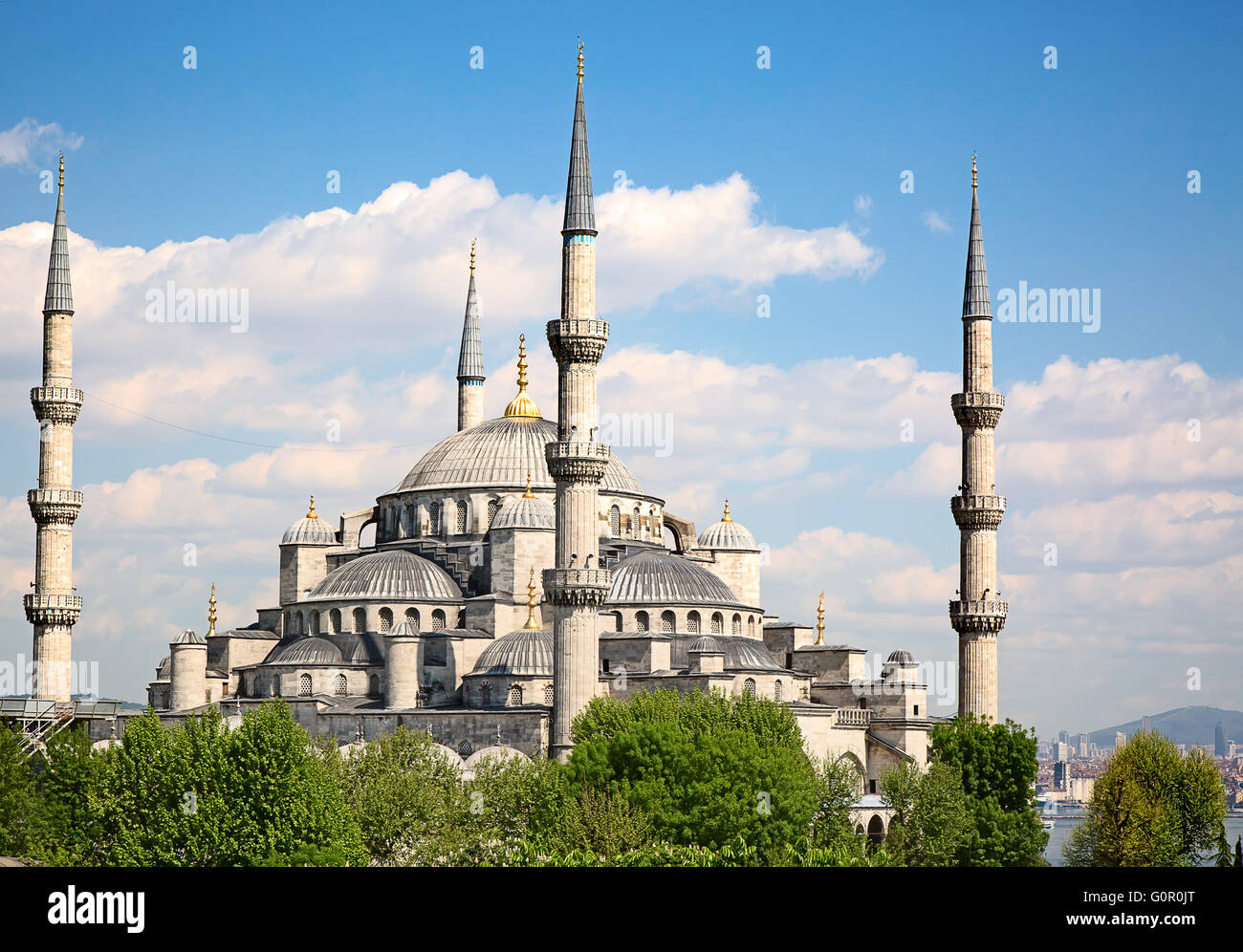 Famous "Blue mosque" in Istanbul, Turkey Stock Photo - Alamy
