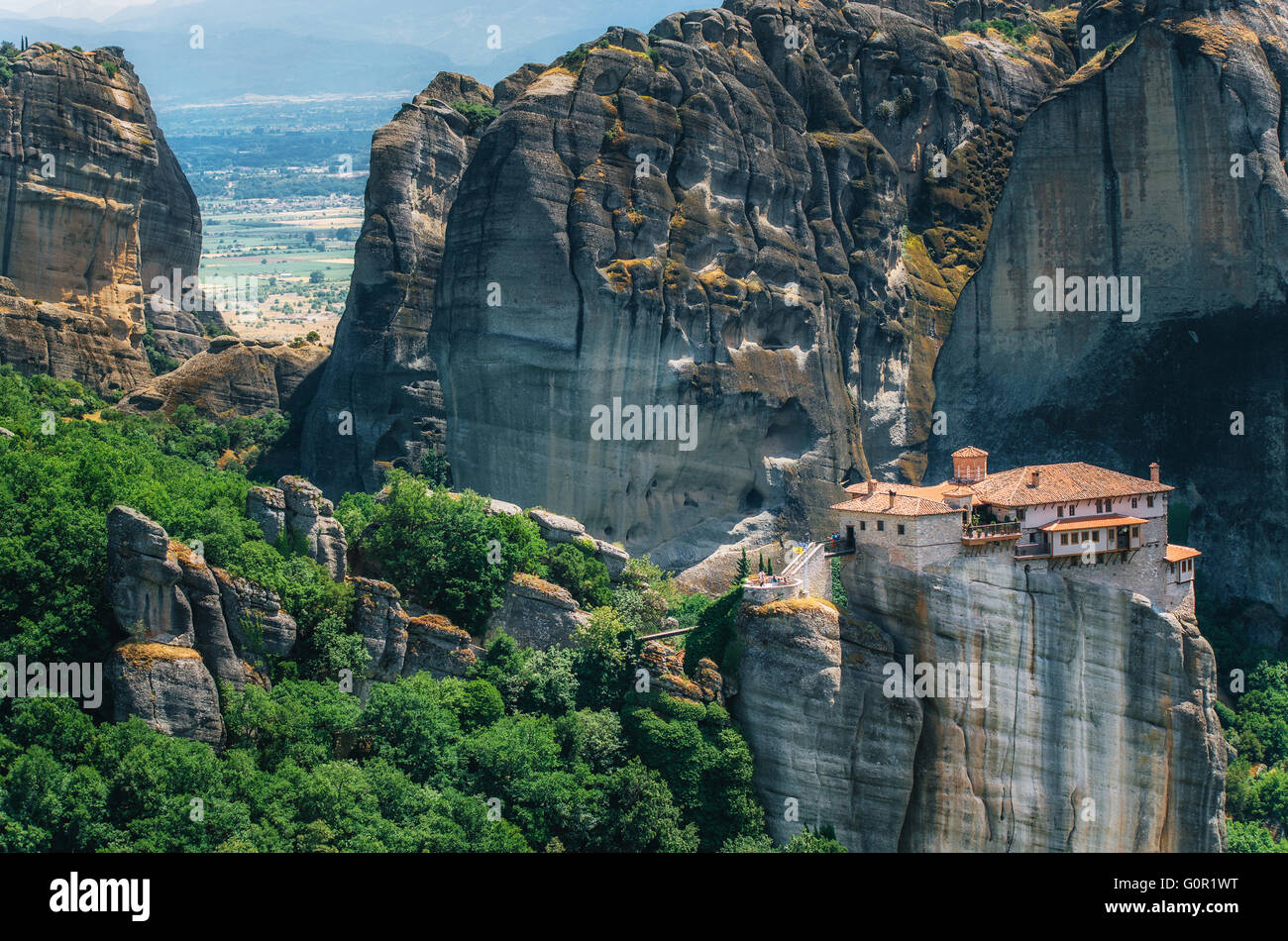Meteora, Greece. Mountain scenery with Meteora rocks and Roussanou ...