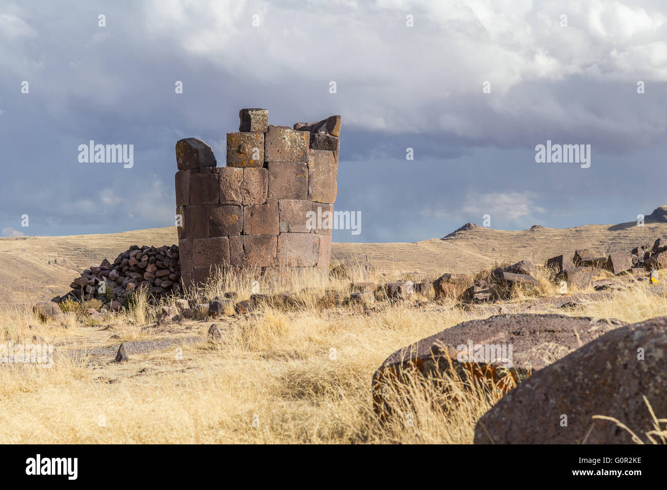 Ancient funerary towers of sillustani hi-res stock photography and ...