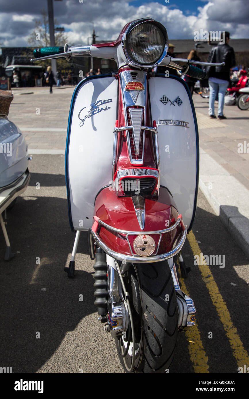Classic lambretta scooter hi-res stock photography and images - Alamy