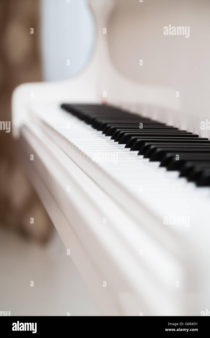 Classical piano keyboard with shallow depth of field Stock Photo - Alamy