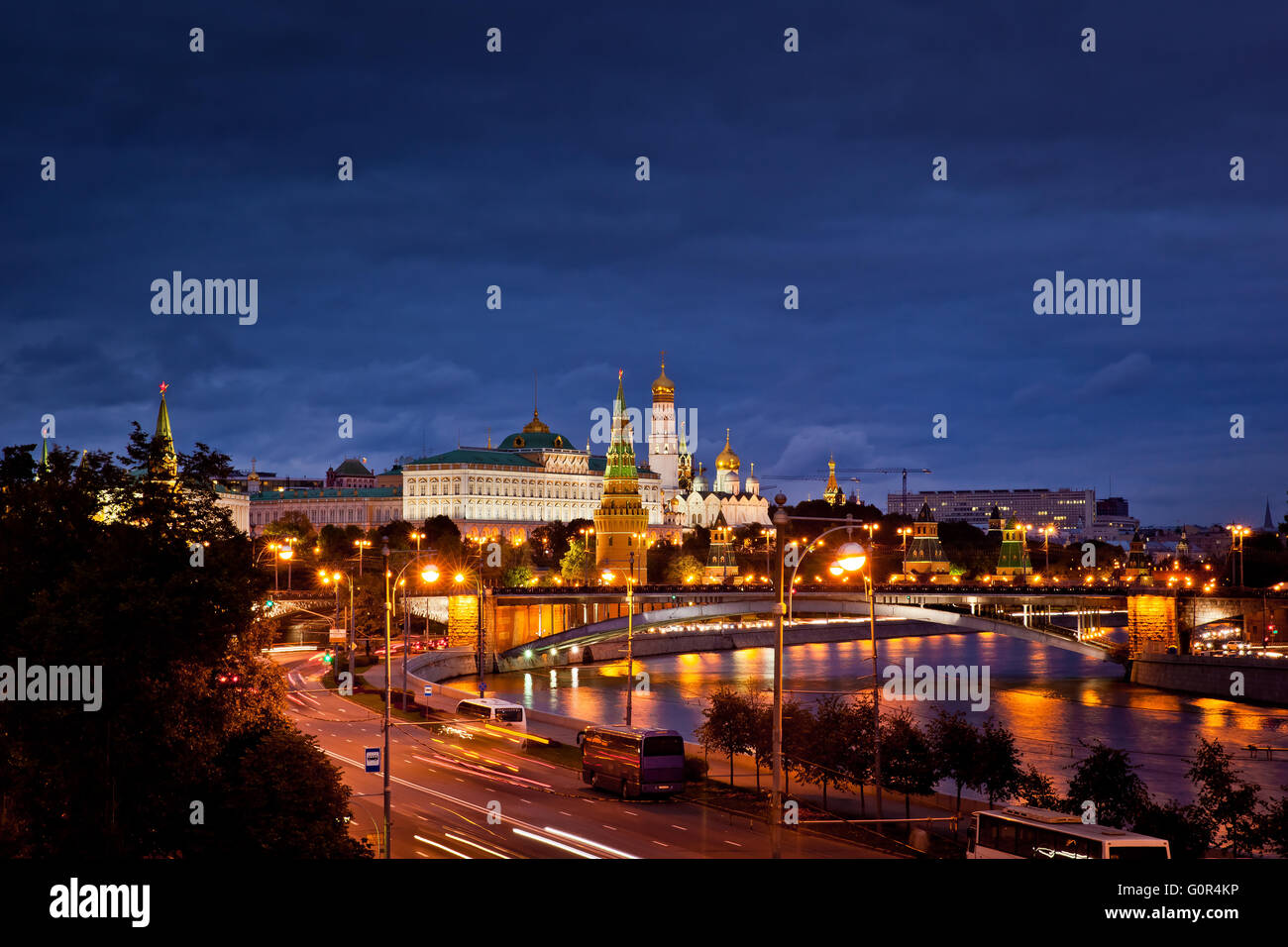 Red square moscow view hi-res stock photography and images - Alamy