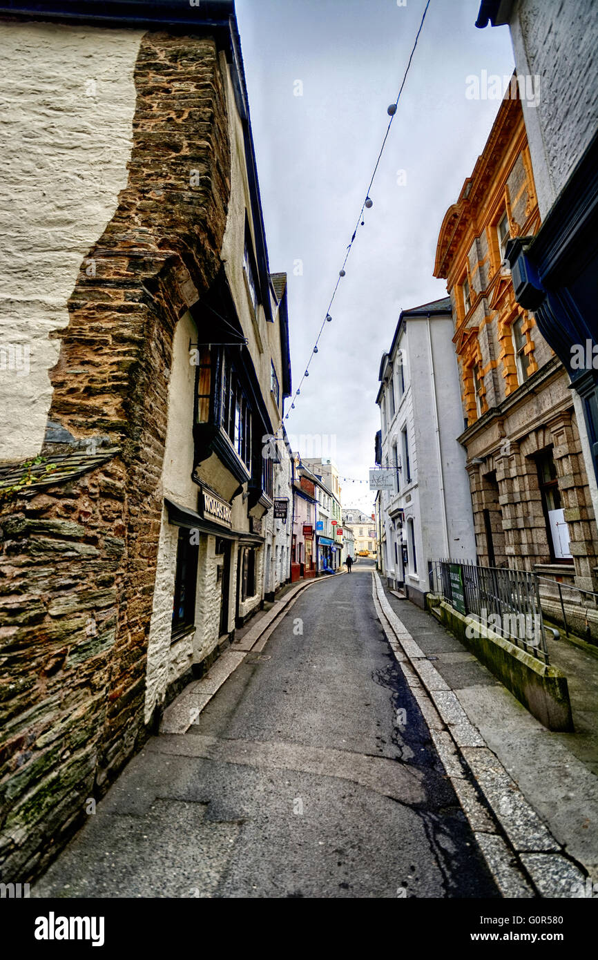 Fowey is a busy Cornish town and port on the south coast of Cornwall ...