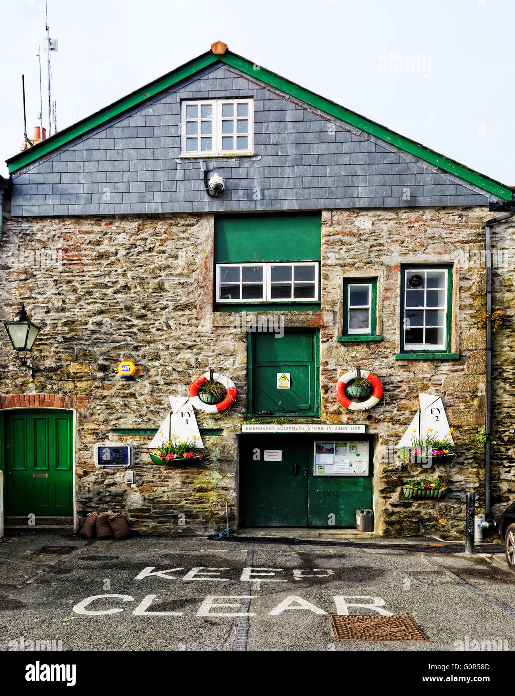 Rail buttresses hi-res stock photography and images - Alamy