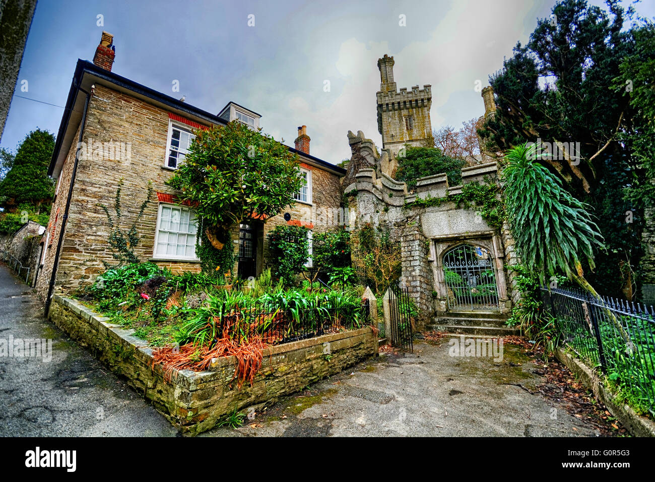 Tower place house fowey cornwall hi-res stock photography and images ...