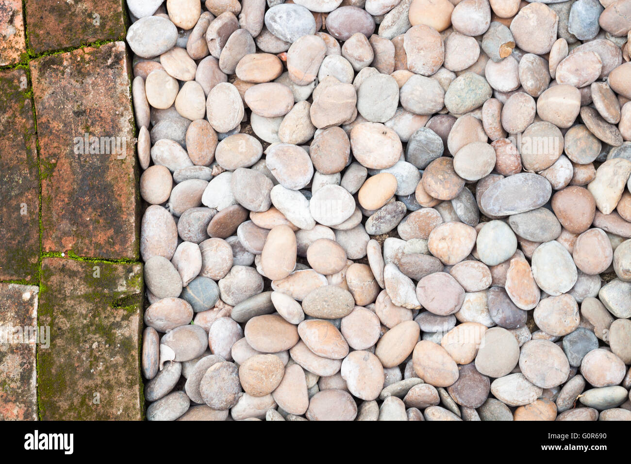 Background pebble stones hi-res stock photography and images - Alamy
