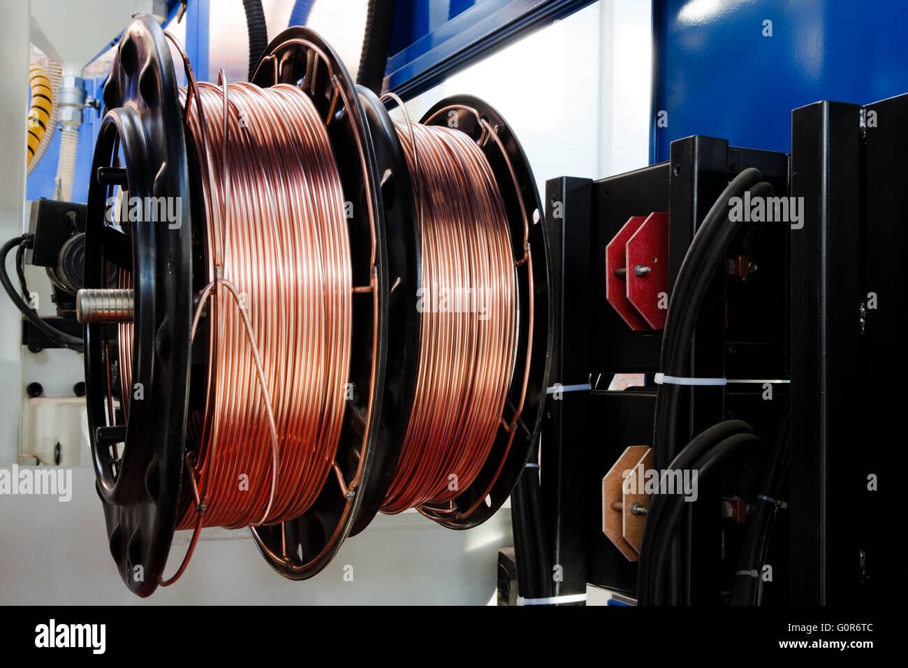 Spool of wire workshop hi-res stock photography and images - Alamy