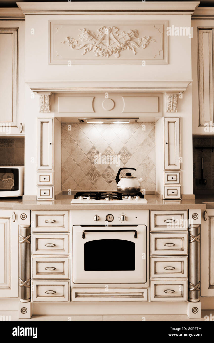 kettle and gas cooker on modern kitchen Stock Photo - Alamy