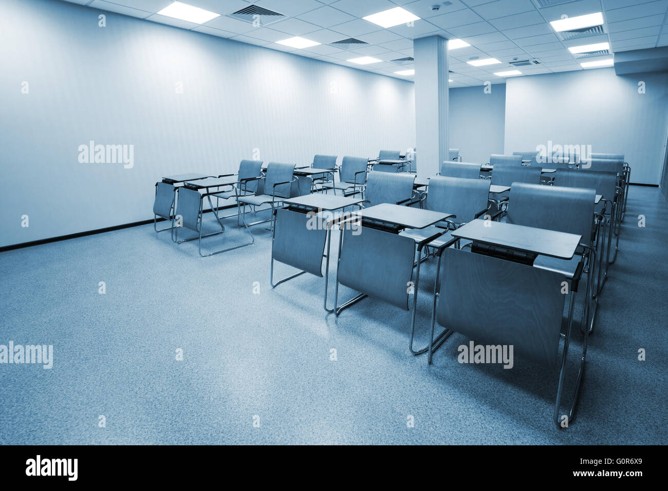 beautiful wooden desks in the modern school Stock Photo - Alamy