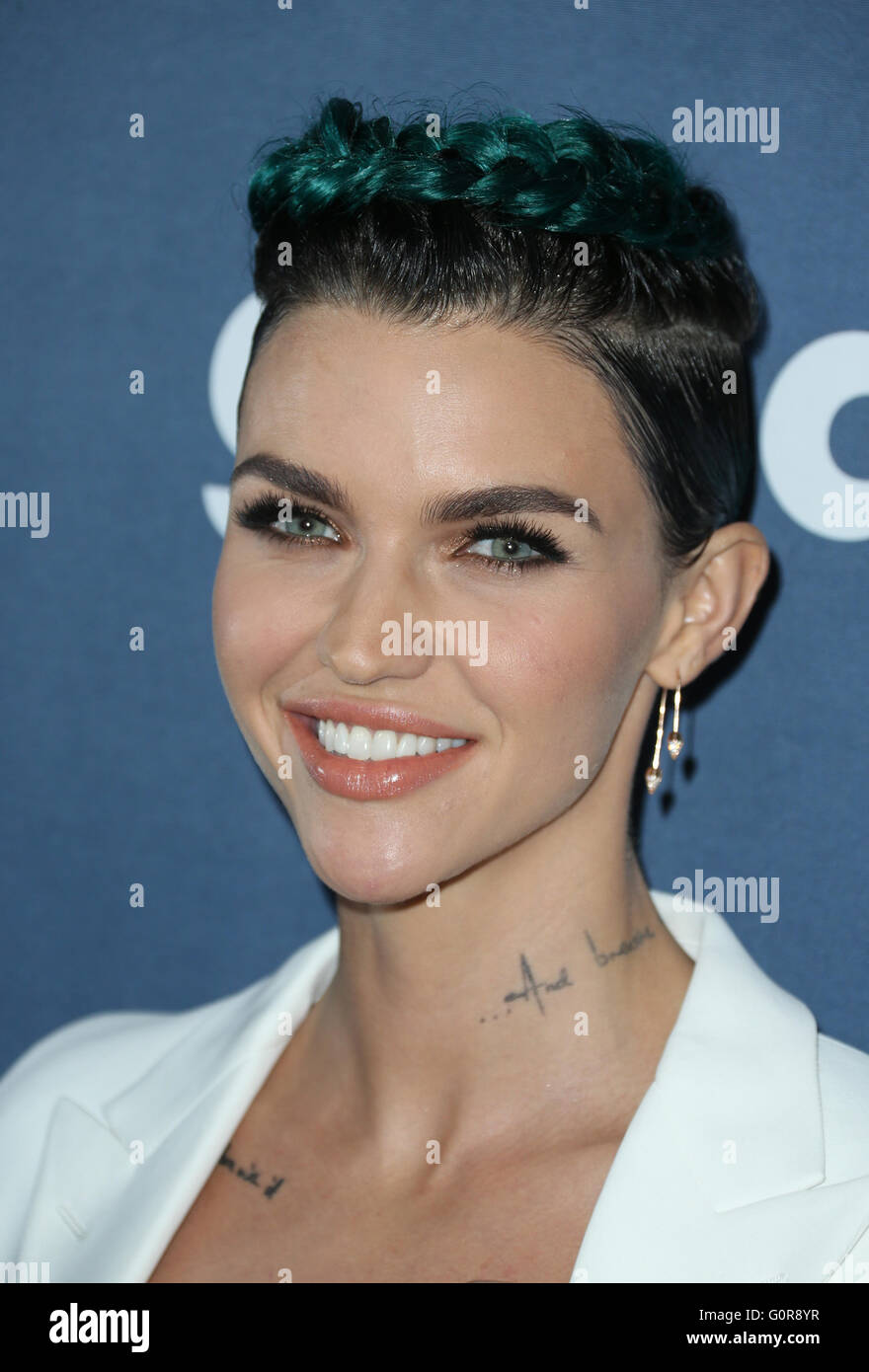 27th Annual GLAAD Media Awards at the Beverly Hilton Hotel - Arrivals ...