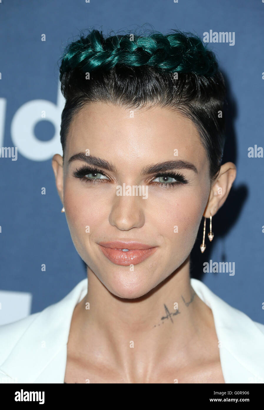 27th Annual GLAAD Media Awards at the Beverly Hilton Hotel - Arrivals ...