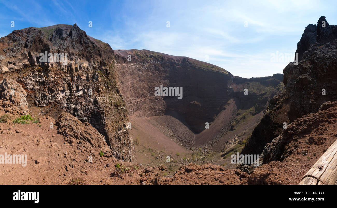 Rock / rocks geology around the crater of Mt. Mount Vesuvio / Mount ...