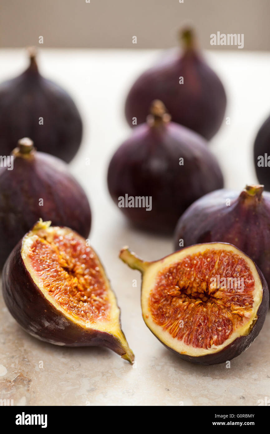 Whole and half figs hi-res stock photography and images - Alamy