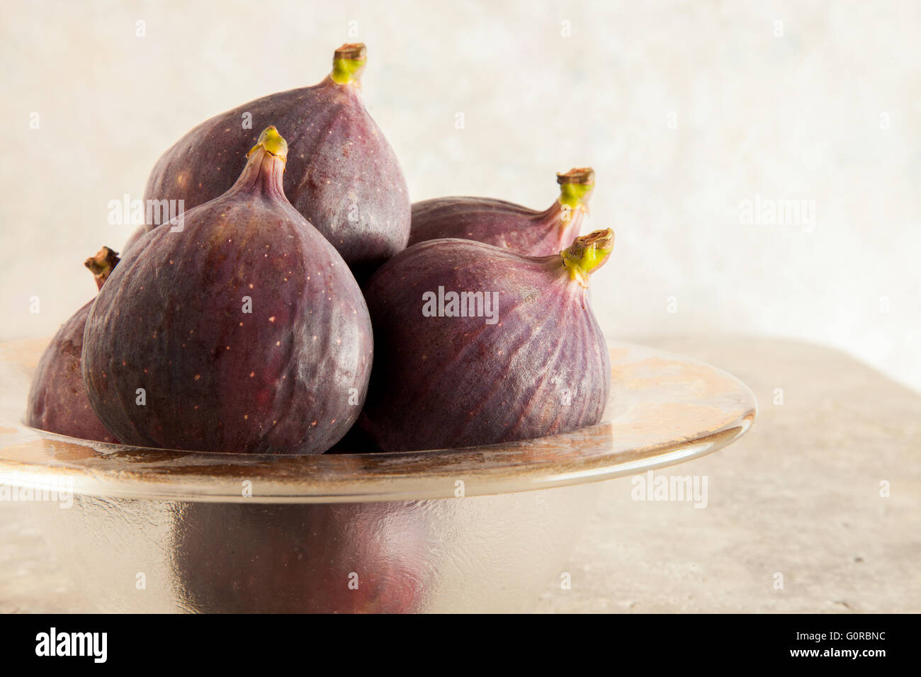 Fresh tile hi-res stock photography and images - Alamy