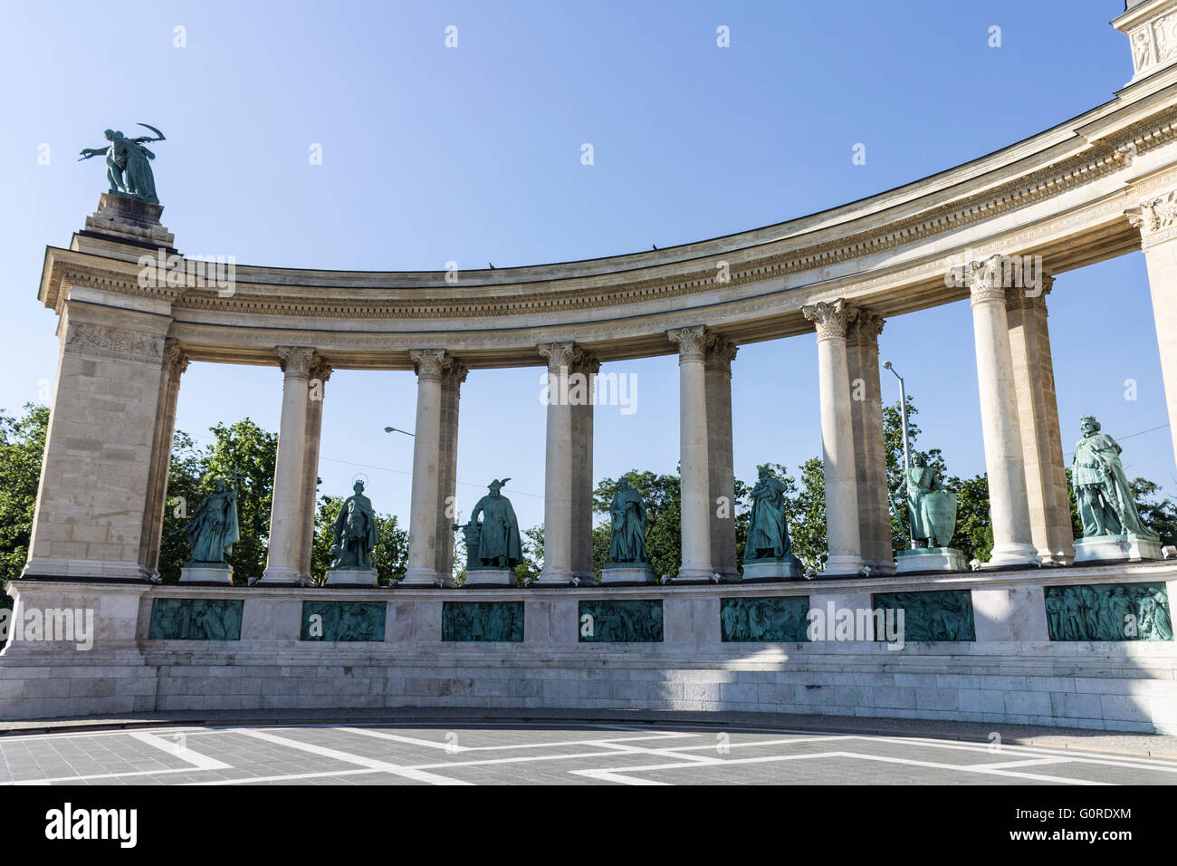 Millenium monument hi-res stock photography and images - Alamy