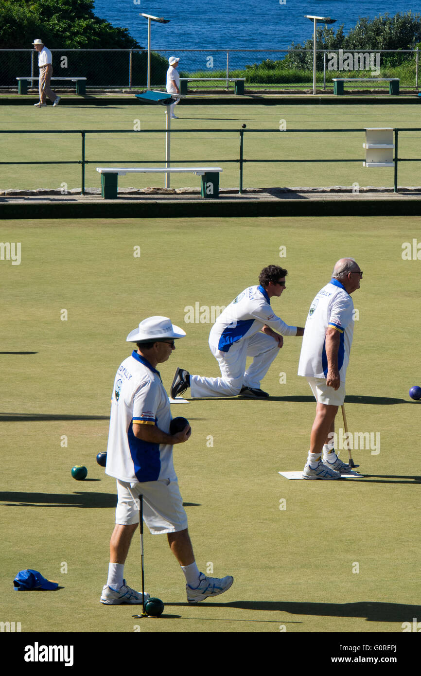 Lawn bowls hi-res stock photography and images - Alamy