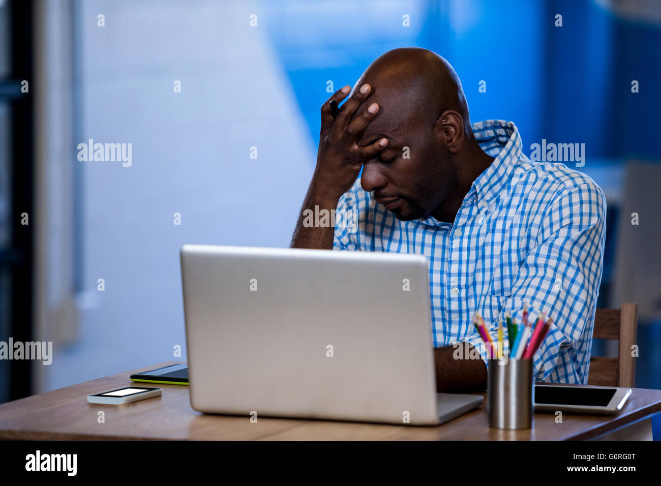 Exhausted black man hi-res stock photography and images - Alamy