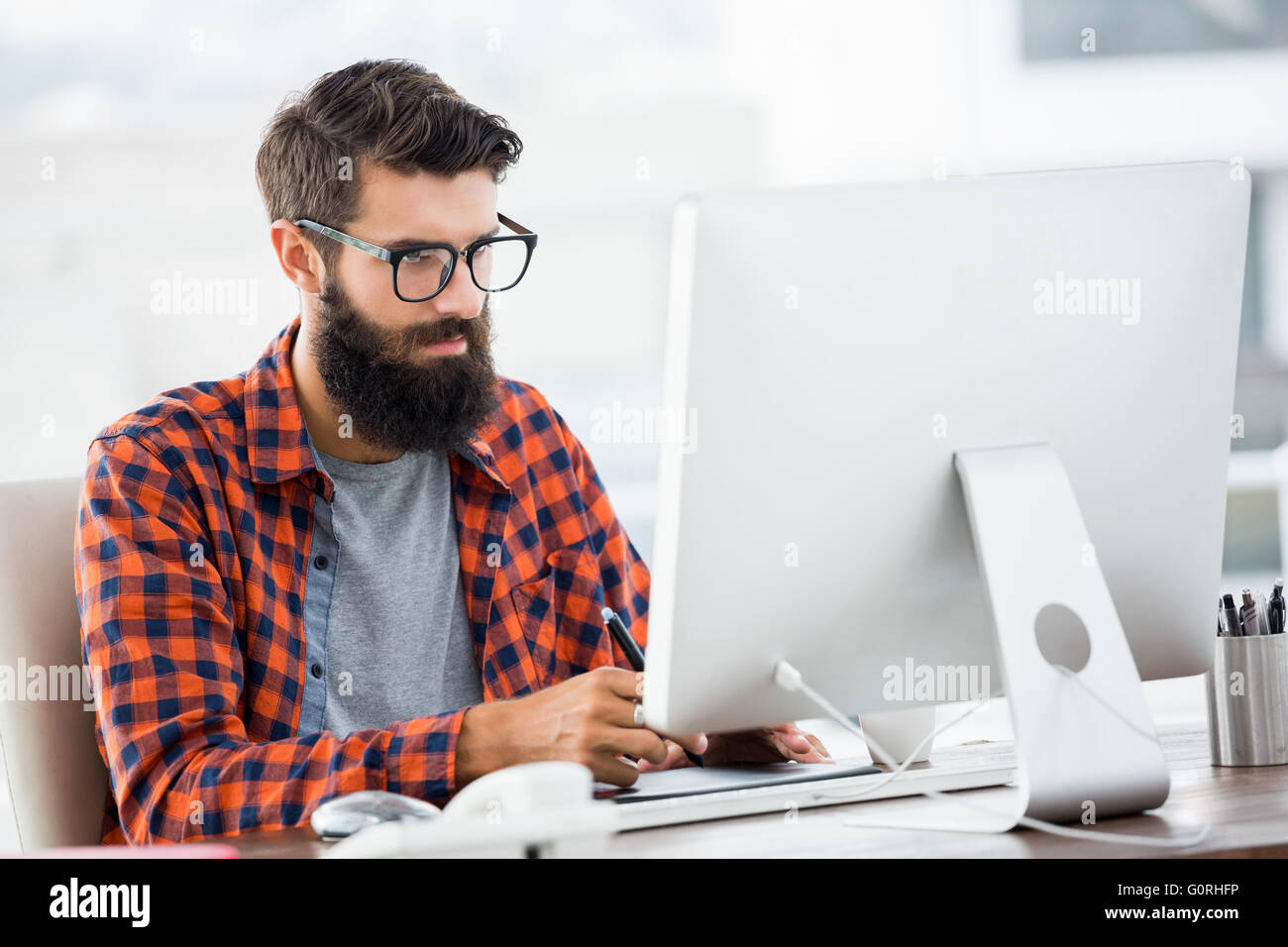 Man drawing pad hi-res stock photography and images - Alamy