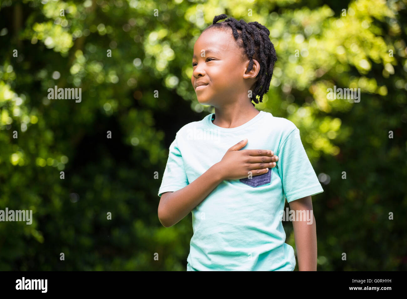 Hand on chest hi-res stock photography and images - Alamy