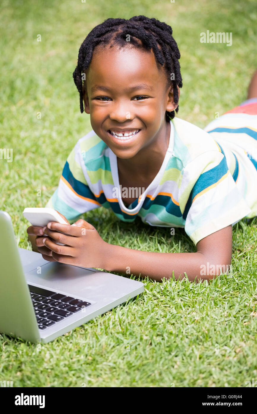 Smiling at phone hi-res stock photography and images - Alamy