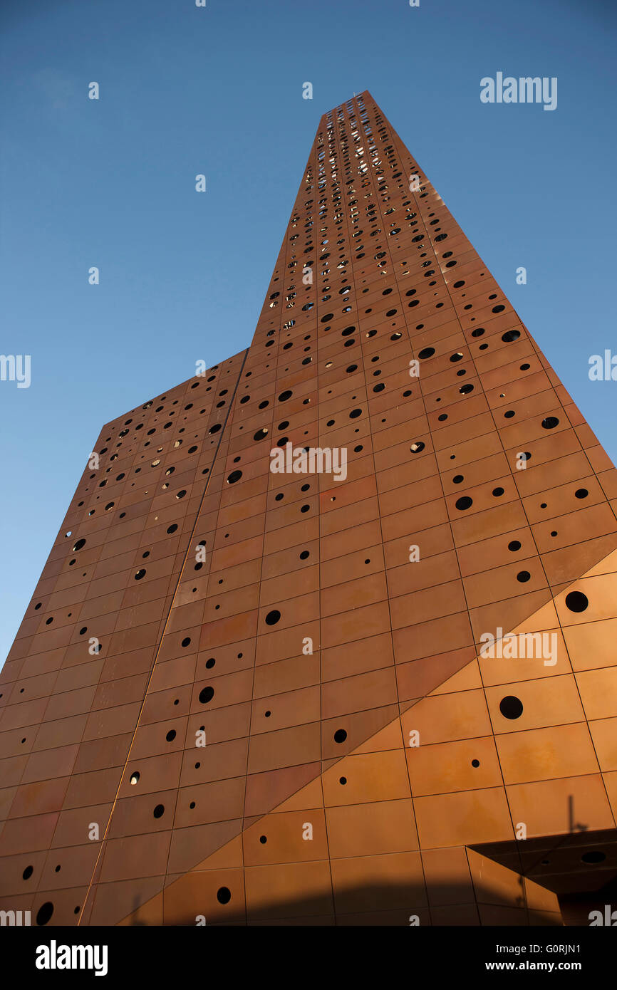 Incineration plant, Roskilde, Copenhagen. The Energy Tower is a waste ...