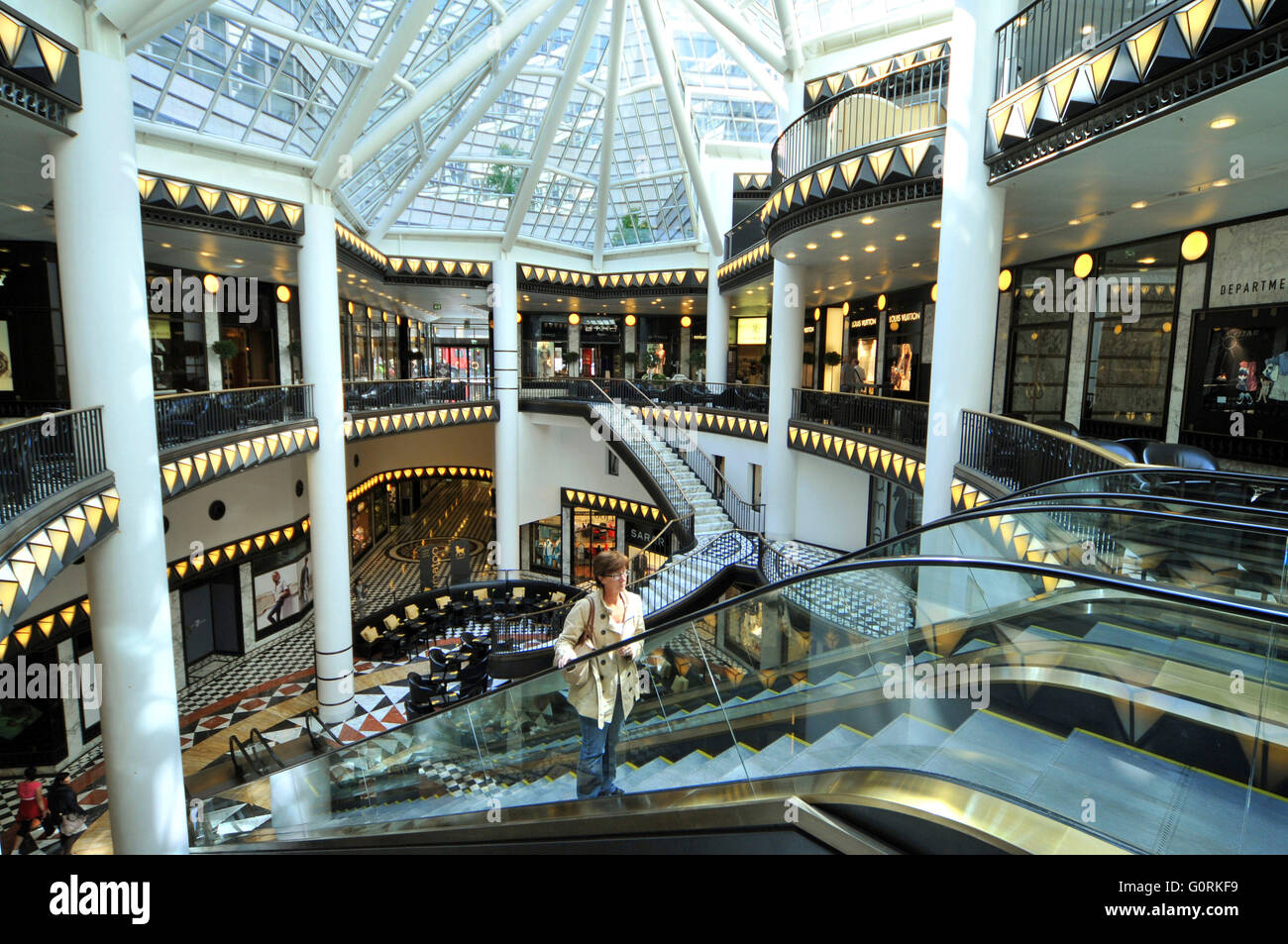 Escalator, inner courtyard, atrium, shopping mall, Quartier 206 ...