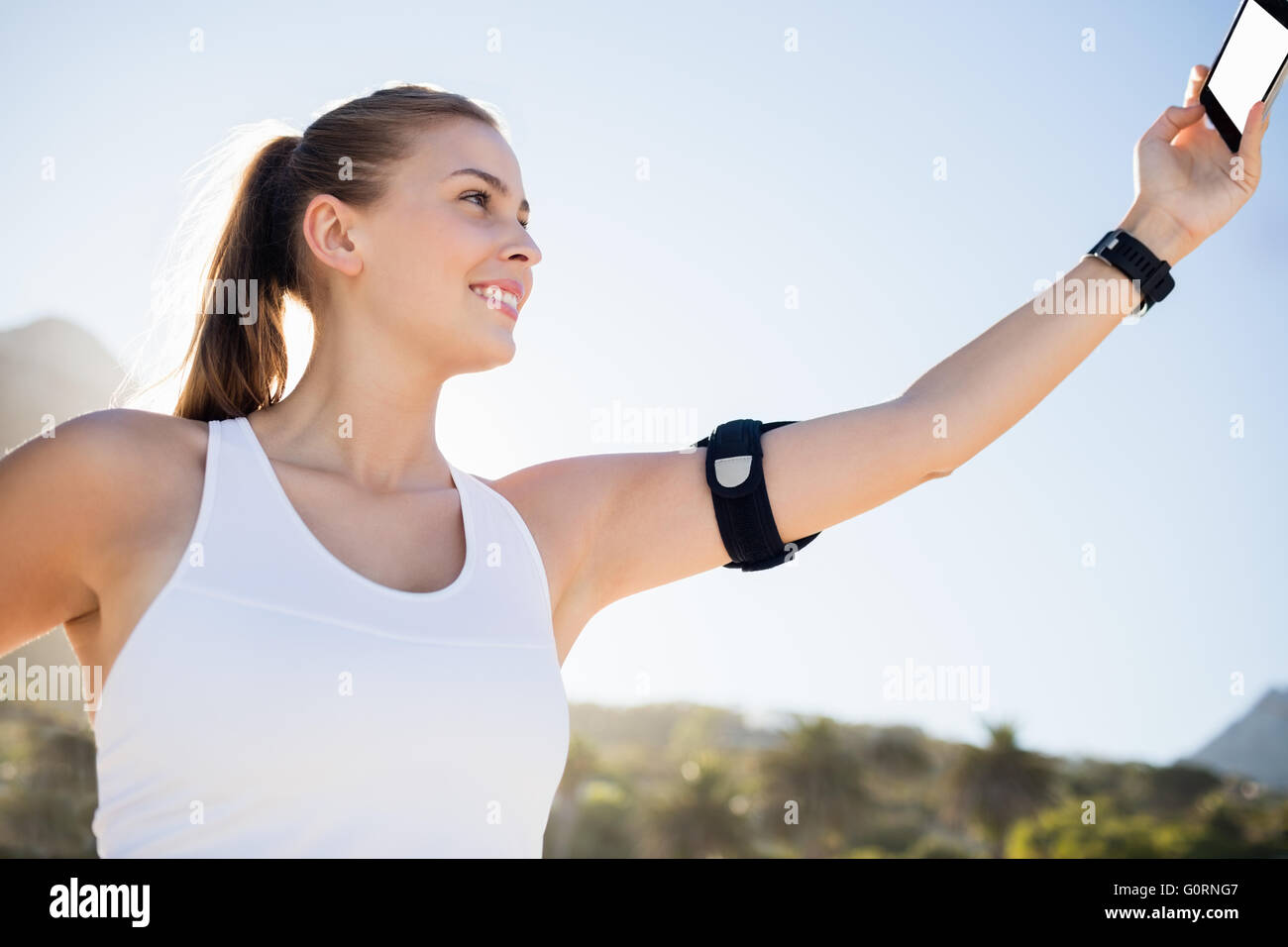 Fit woman on beach hi-res stock photography and images - Alamy