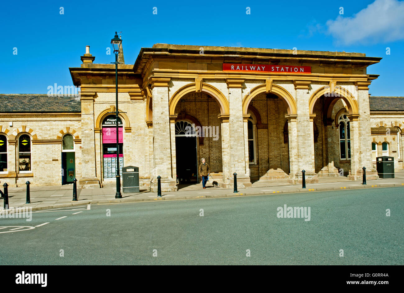 Railway Station at Saltburn Stock Photo - Alamy