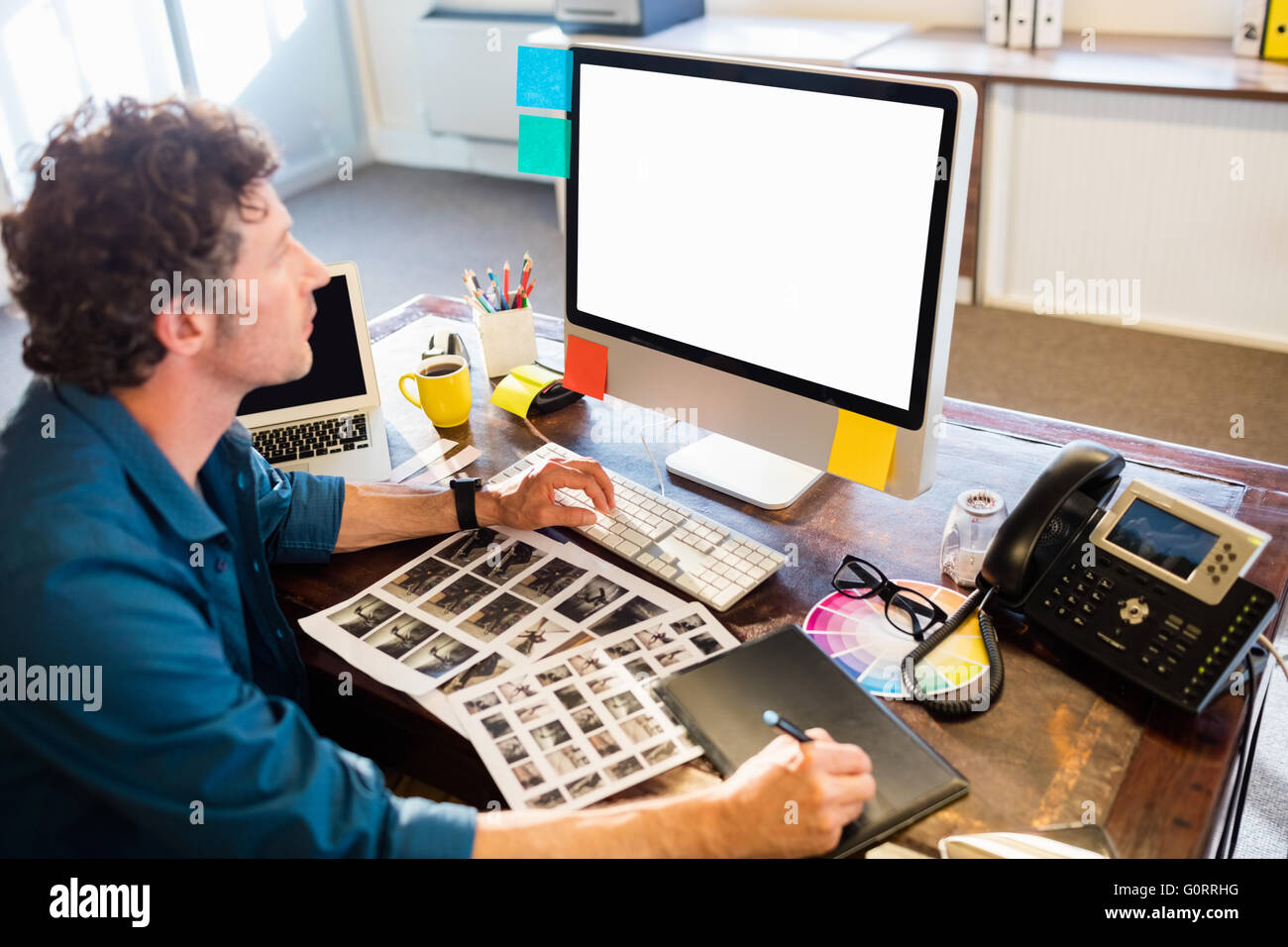 Graphic suit hi-res stock photography and images - Alamy