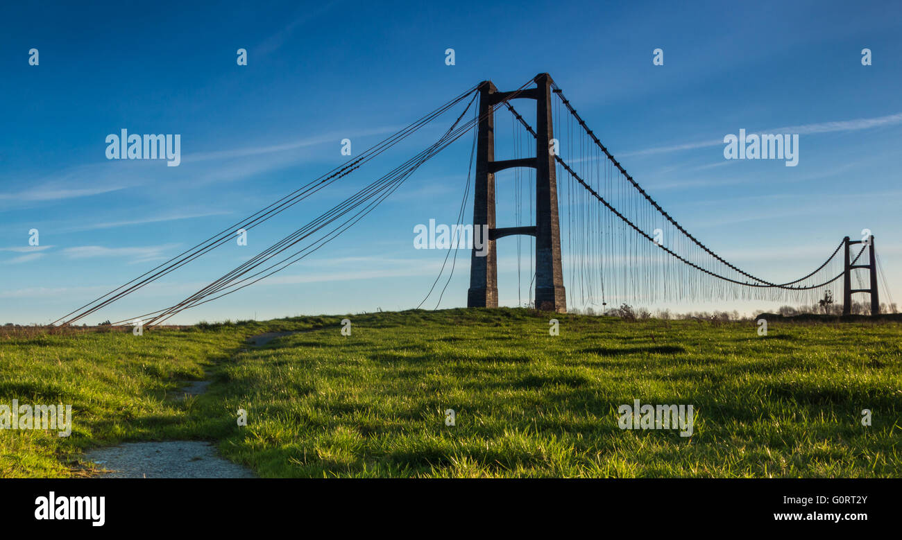 Grown over bridge hi-res stock photography and images - Alamy