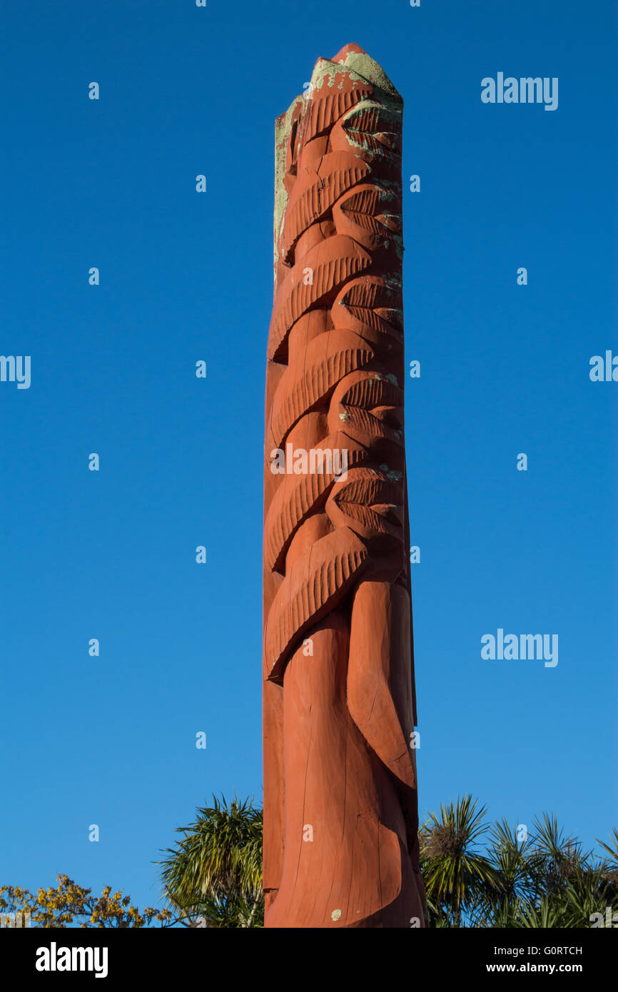 Maori pou whenua hi-res stock photography and images - Alamy