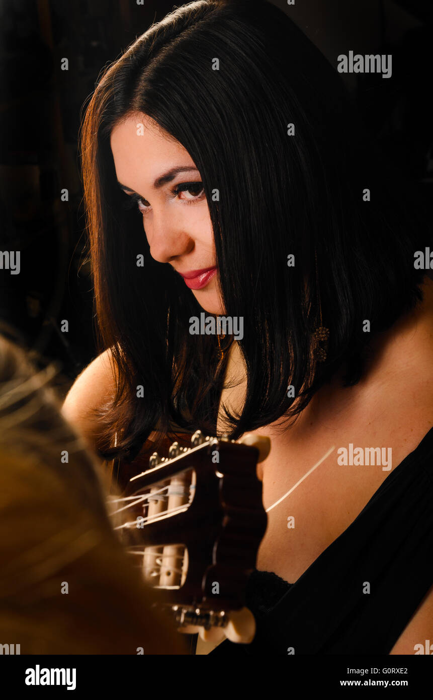 acoustic guitar performer Stock Photo - Alamy