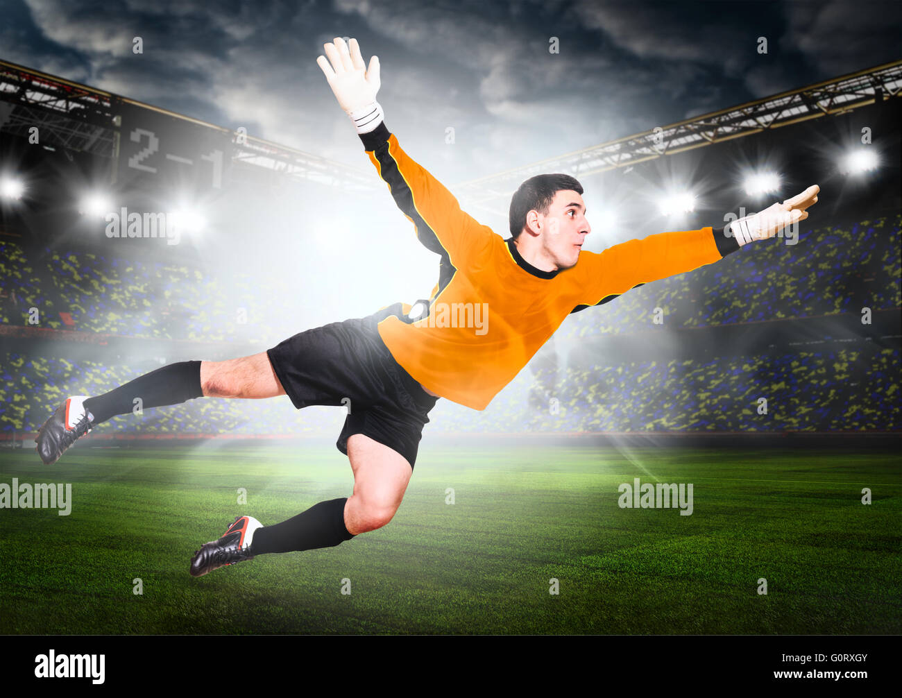 Ball goalkeeper hi-res stock photography and images - Alamy