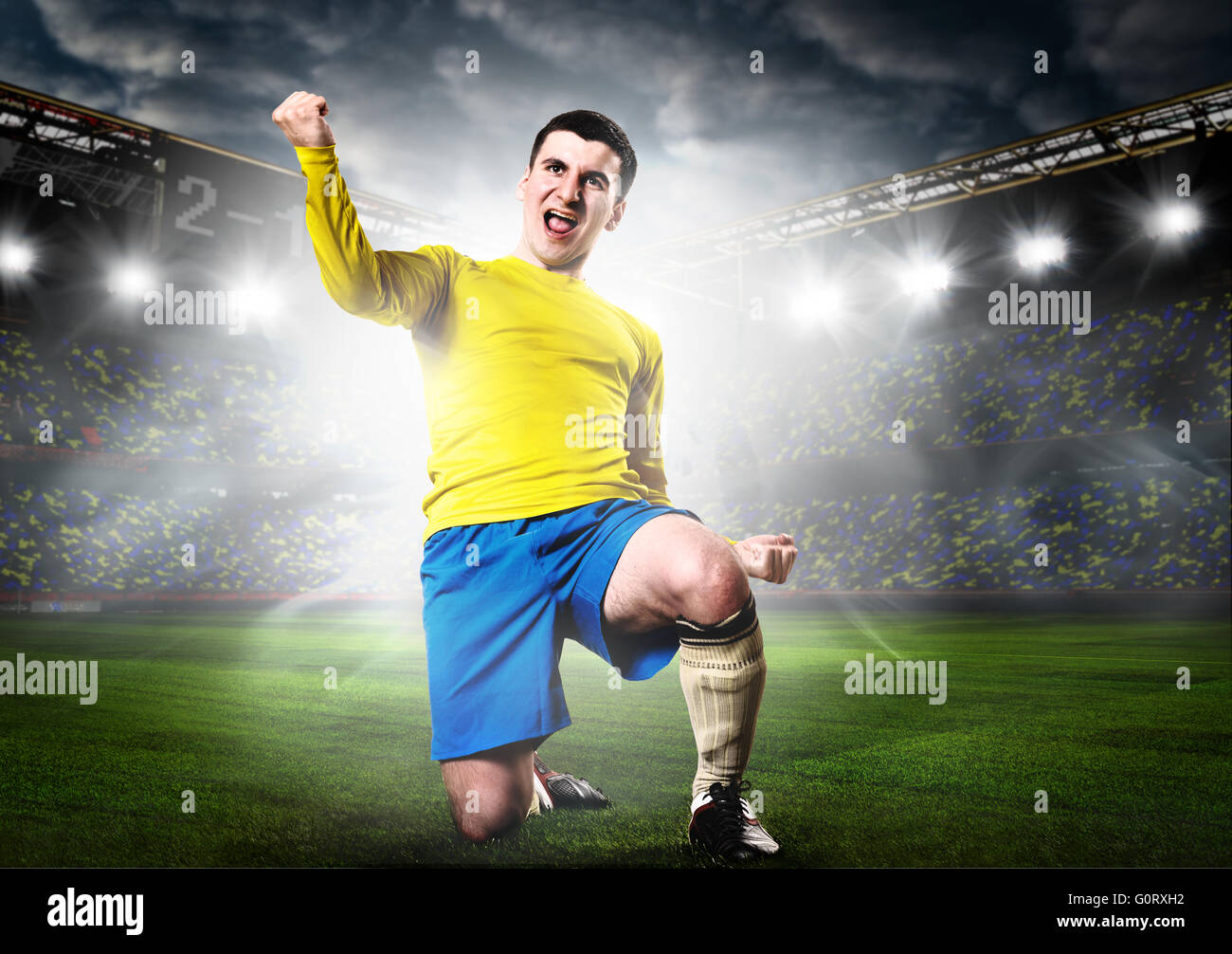 Football player celebrating goal hi-res stock photography and images ...