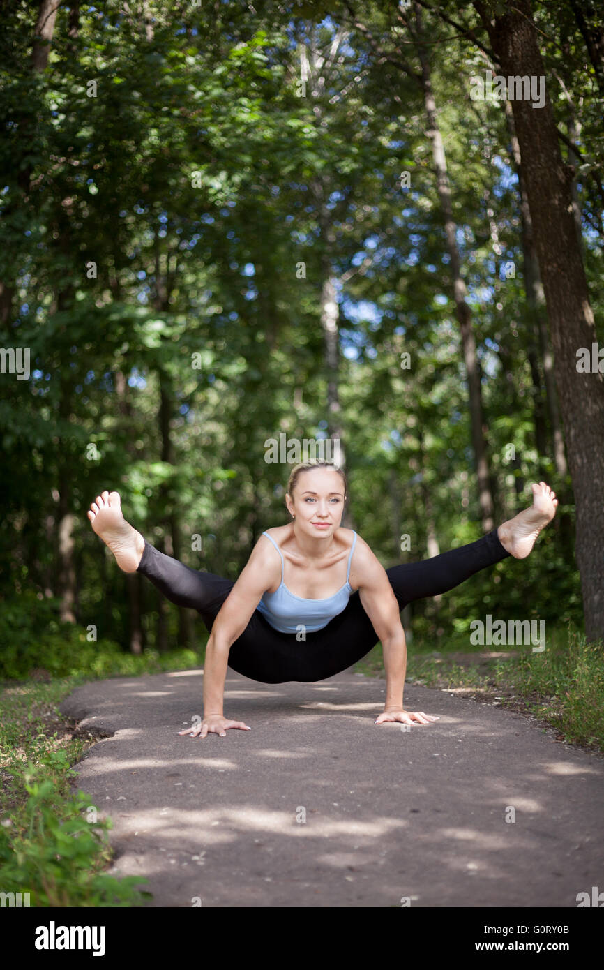 Street yogi hi-res stock photography and images - Alamy