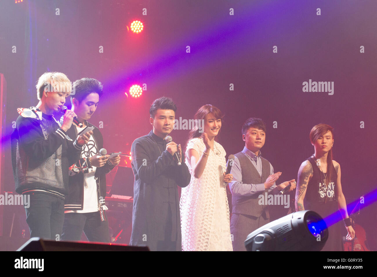 Yin yin concert hi-res stock photography and images - Alamy