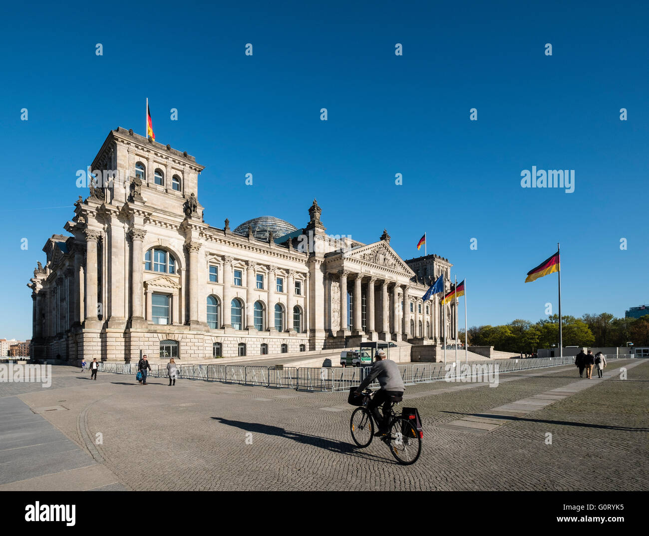 Reichstag building architecture hi-res stock photography and images - Alamy