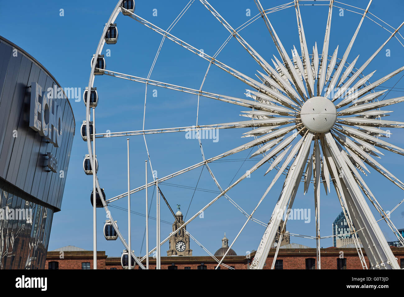 Liverpool ferris wheel echo arena Echo Whell of Liverpool Waterfront ...