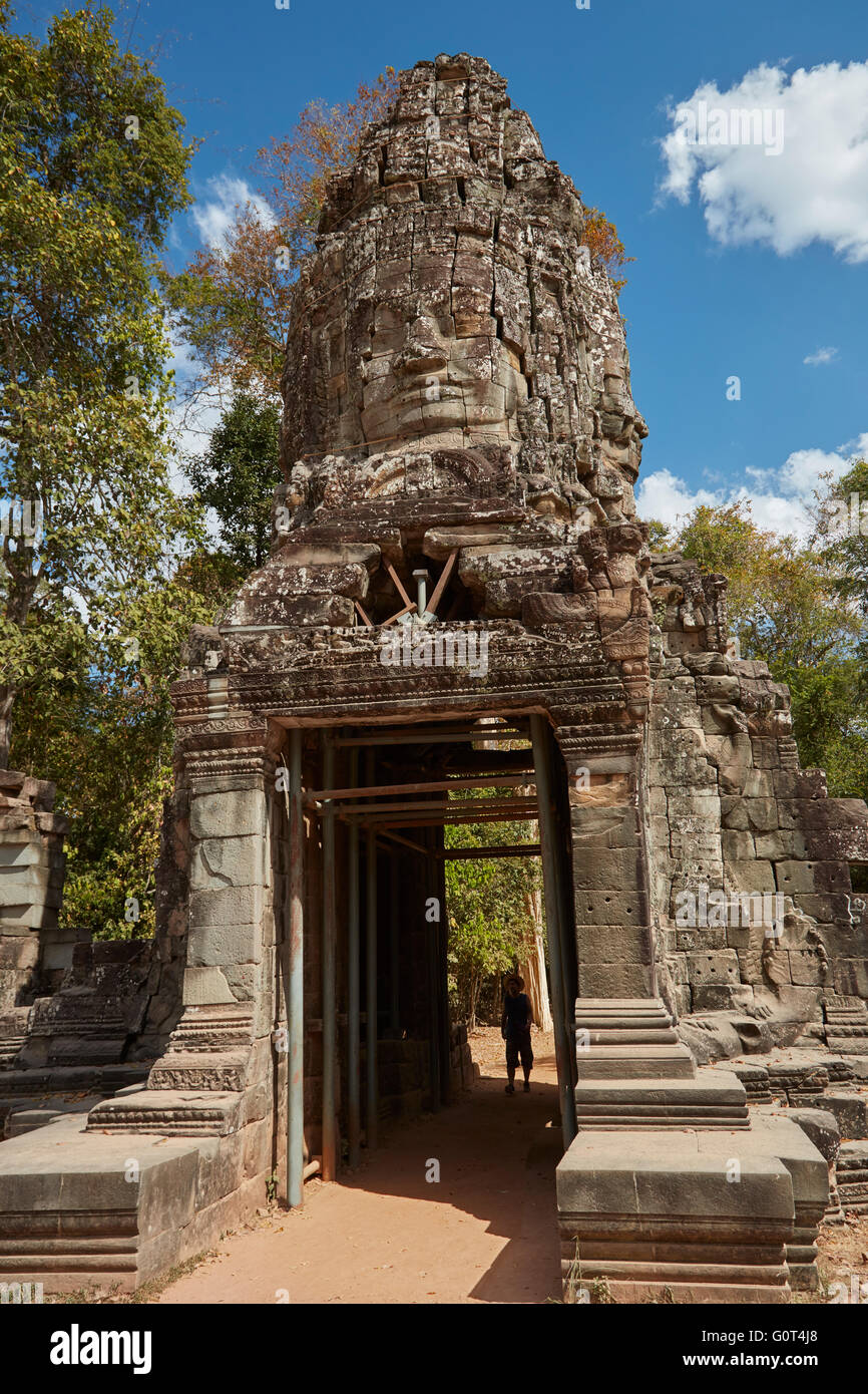 Entrance gate to Ta Prohm temple ruins (12th century), Angkor World ...