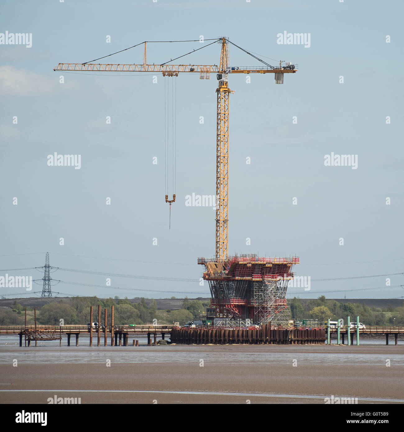 New Mersey Crossing road bridge tower under construction with tower ...